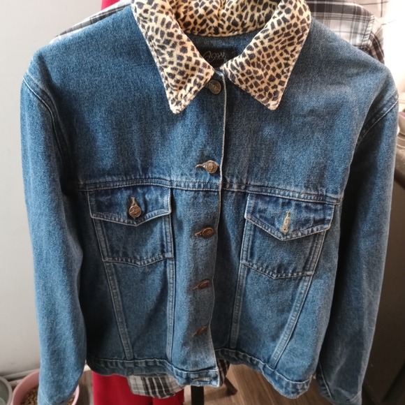 Agapo Collection | Jackets & Coats | Vintage Levis Jacket | Poshmark